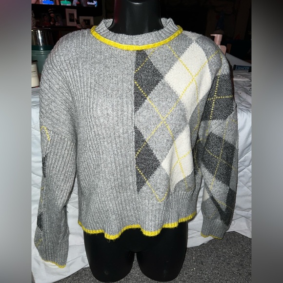 Pringle | Sweaters | Pringle Of Scotland Hm Sweater | Poshmark